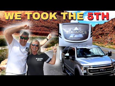 WHY WE CHOSE A FIFTH WHEEL. #fifthwheel #rvlife #rvliving #rvlifestyle #alliancerv