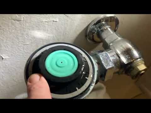 How to Repair a SLOAN Urinal Flush Valve
