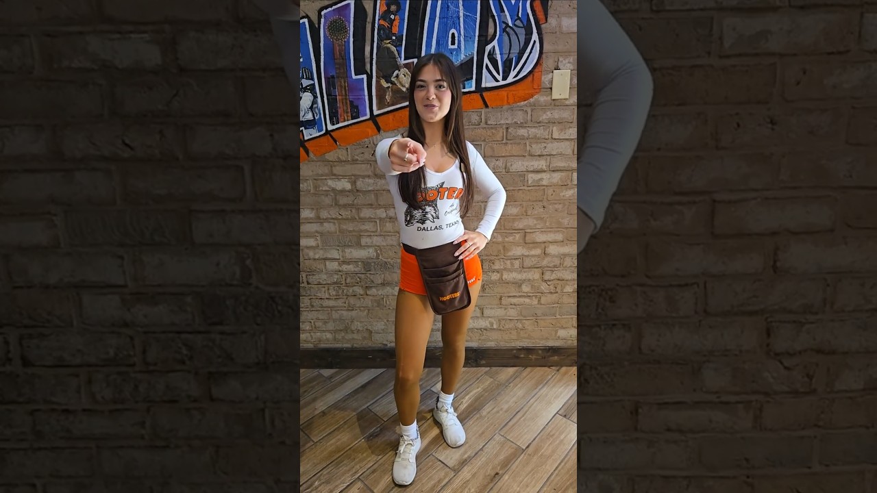 SPLATOON 3 10-8-25 #gaming #splatoon3 #hooters #waitress #promo #switch2 #nintendo #turfwar