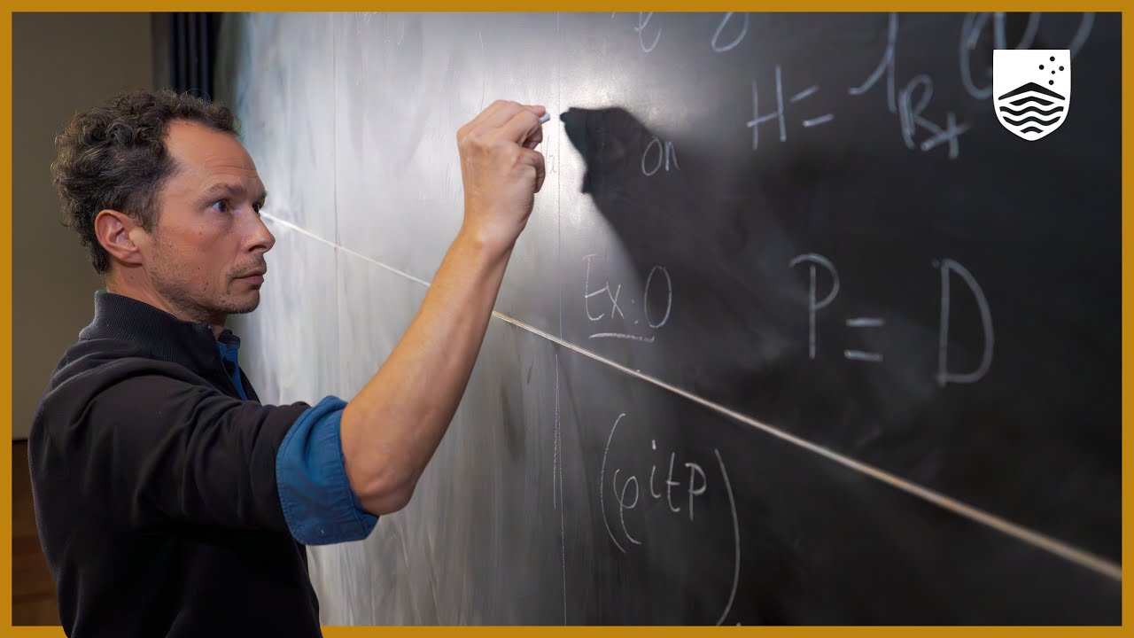Why do mathematicians still use blackboards?