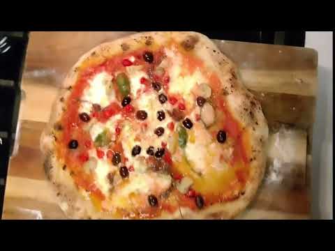 Authentic Napolitano Pizza | Chef Master Antonio Mecheri