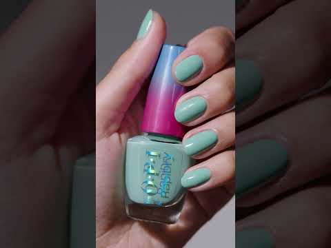 60 seconds to the perfect manicure with OPI RapiDry - no smudges allowed.