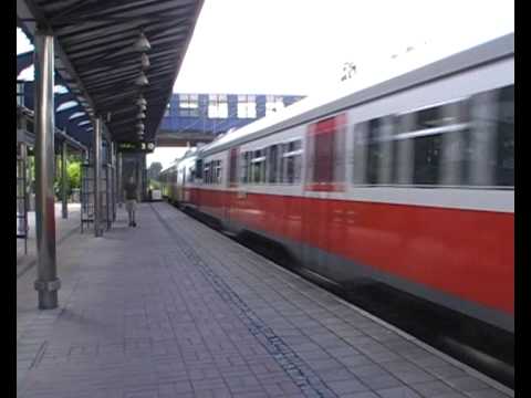 K line train passes Tapanila