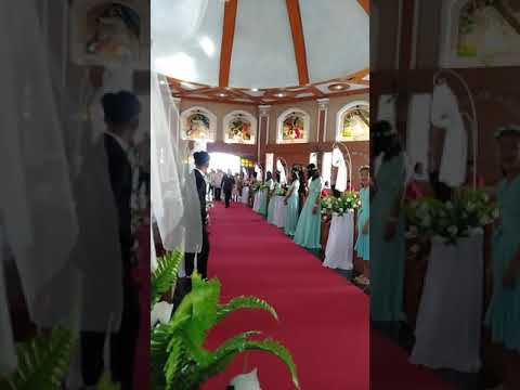 Best man walk to start wedding ceremony By: Biico