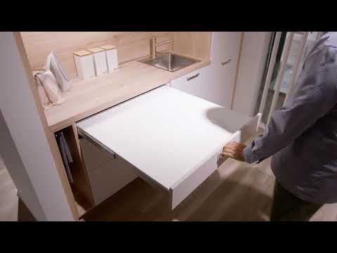 ConfoKitchen gama PREMIUM con mesa extraíble