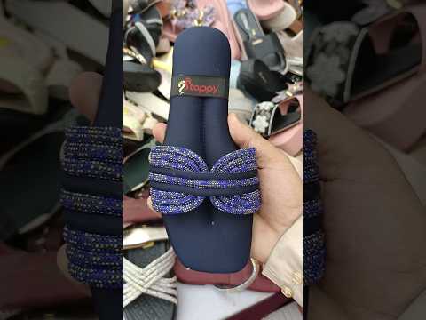 stylish and comfortable shoes for women 2025