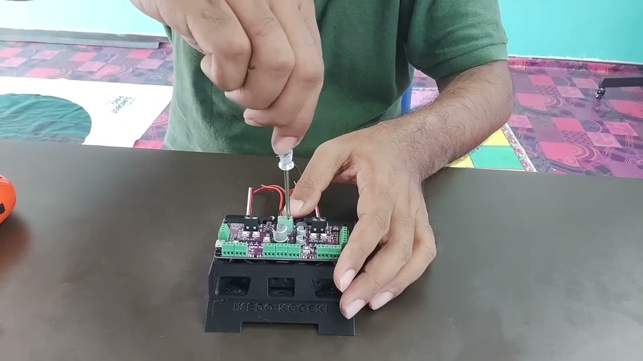 Pasang Ikedo Mini Sumo Robot