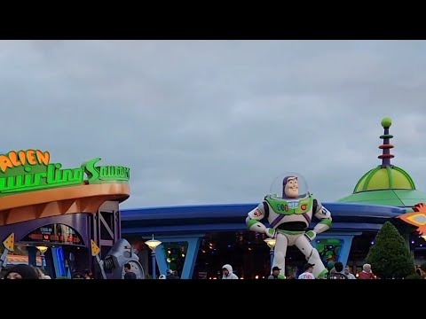 As predicted THIS happens every time I ride Alien Swirling Saucers in Hollywood Studios Disney World