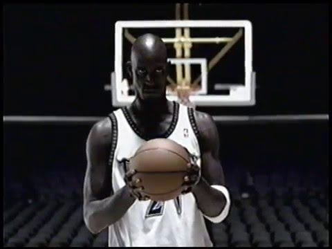 Tracy McGrady, Tim Duncan, Kevin Garnett - Adidas Figurine Commercial