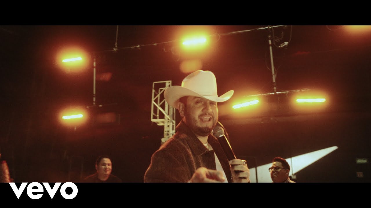 Eden Muñoz - El Santo Cachón (Video Oficial)