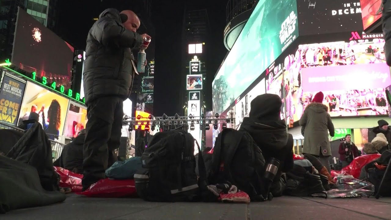 Hundreds sleep out in New York to raise awareness on homelessness | AFP