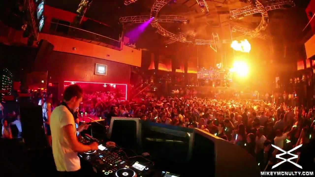 Perfecto Vegas w/ TyDi @ Rain Nightclub - Las Vegas - 5/14/11