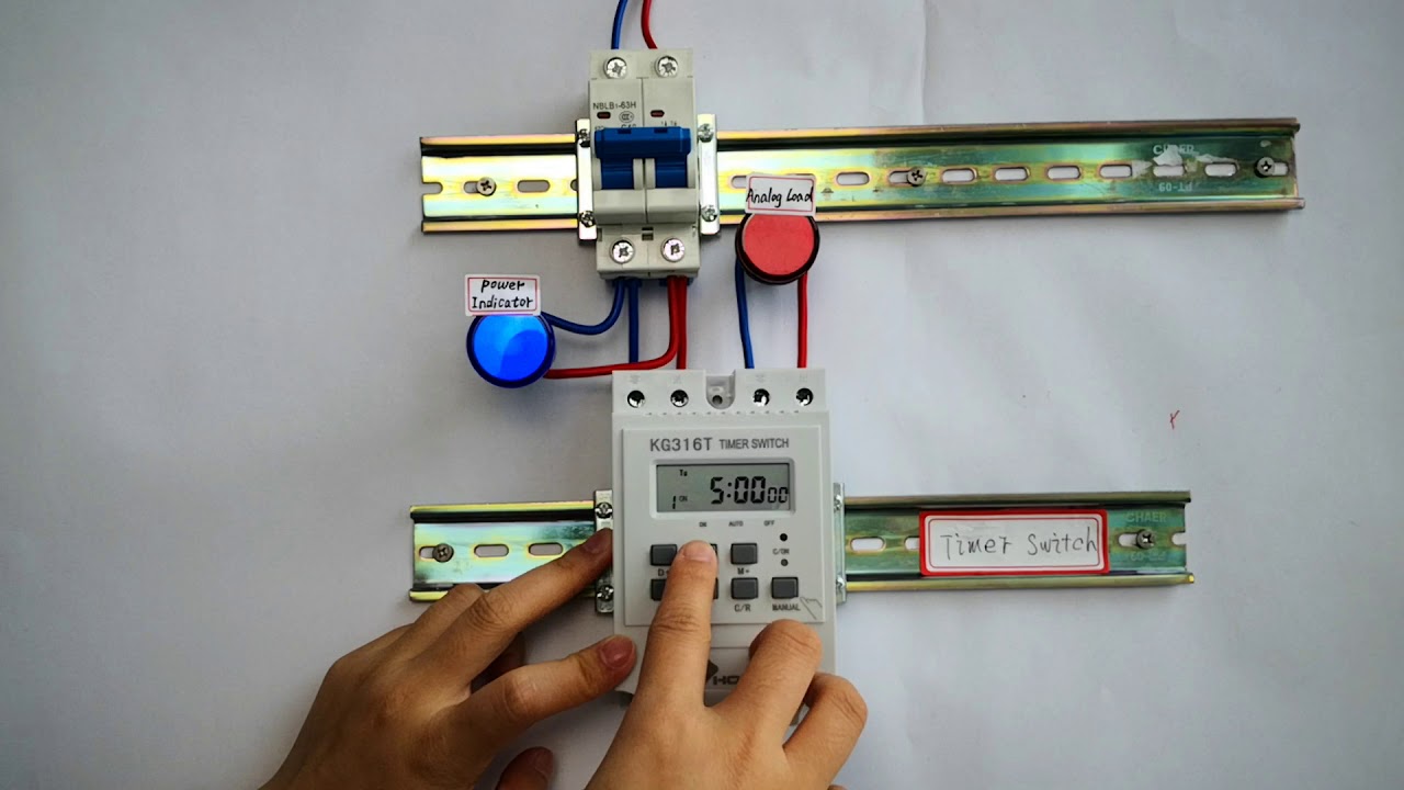 KG316T Weekly programmable timer switch