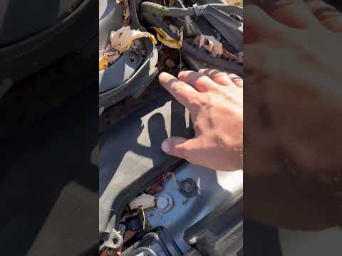 Mechanic Says: Be Very Careful Removing & Installing sealed electrical boxes Audi VW ECU box b8 b8.5