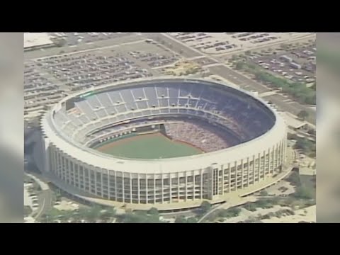 Veterans Stadium Implosion – Sad!