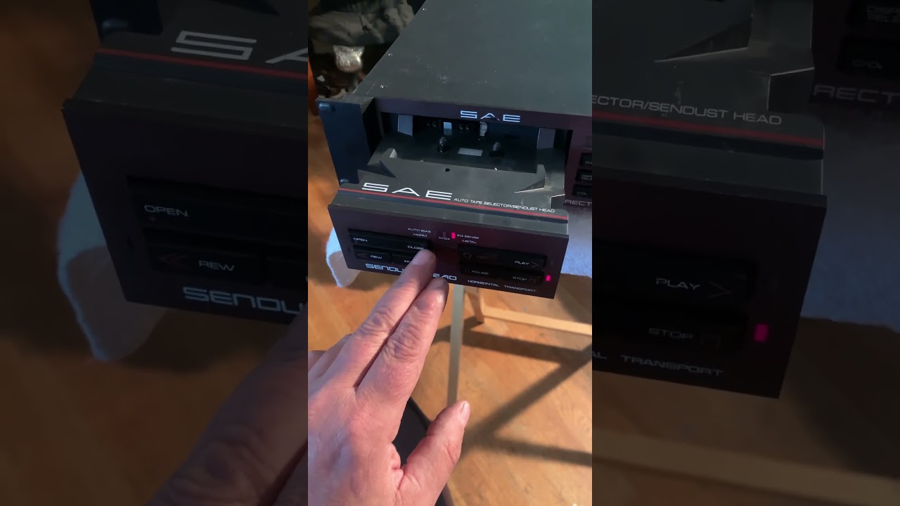 SAE C 102 got it to open good and close but not perfect . The other belt I need not in the pack .