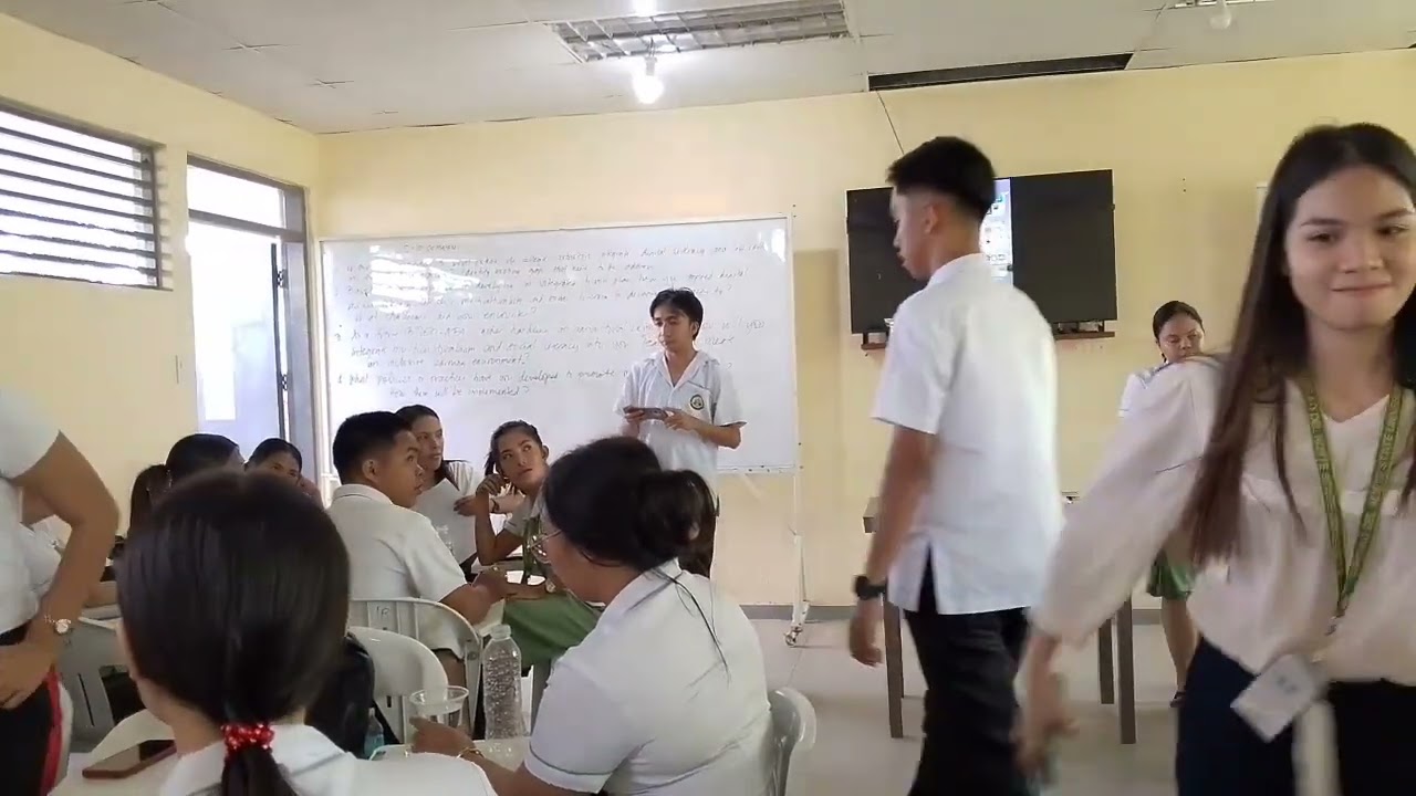 BIOSENSOR LABORATORY GROUP 2 (SMART PACKAGING)
