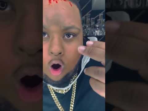 Barber and his client gets into fight