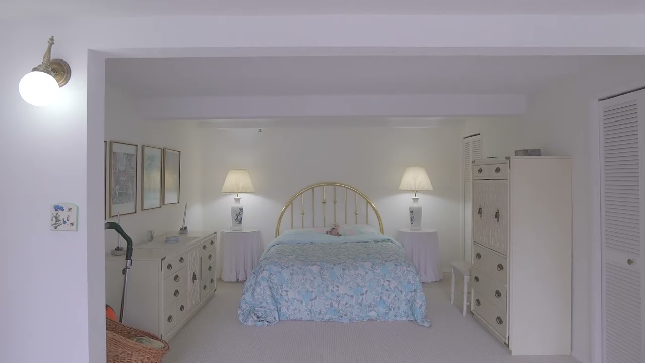 6633 Chishom Trail-Stunning Oceanfront Estate in Sought-After Maple Bay