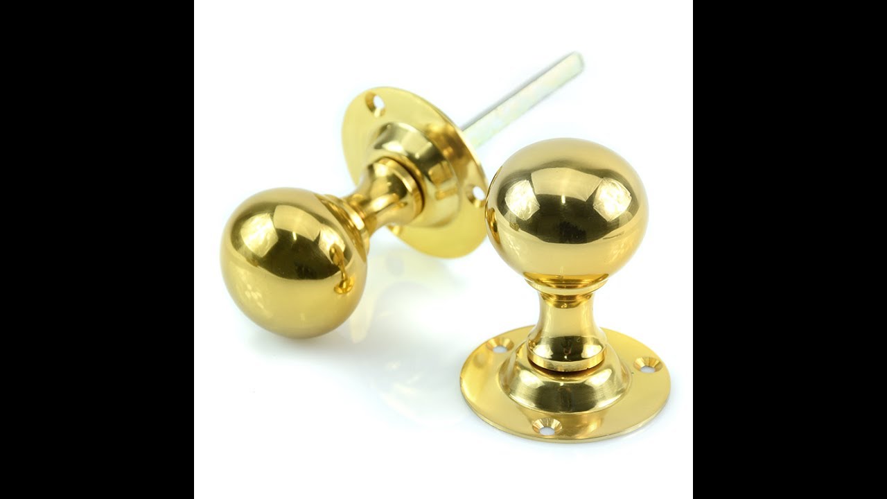 Brass Round Door Knobs - Code D3938 - www.castinstyle.co.uk