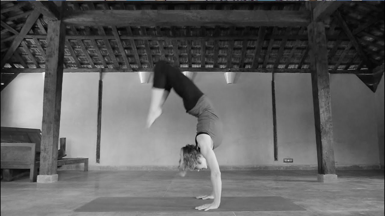 Ashtanga Backbending Sequence: Urdhva Dhanurasana, Chakrsasana, Drop Backs, Tirieng Mukha Uttanasana