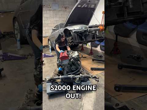S2000 ENGINE OUT! Time to swap stuff over to the new engine!