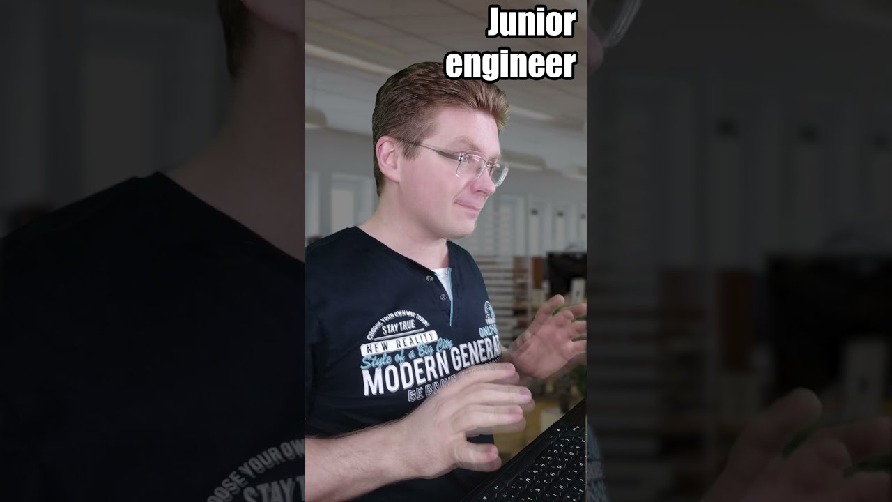 Senior programmers vs junior developers #shorts