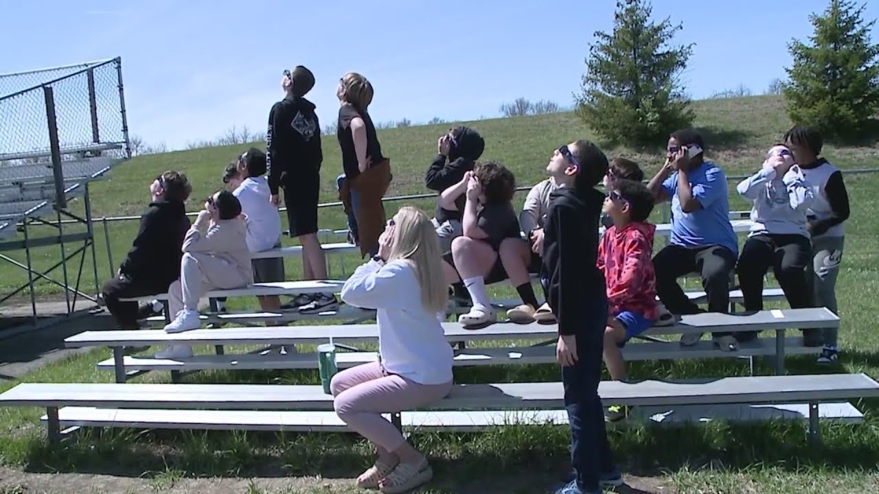 KC-area students take break from classroom to experience eclipse