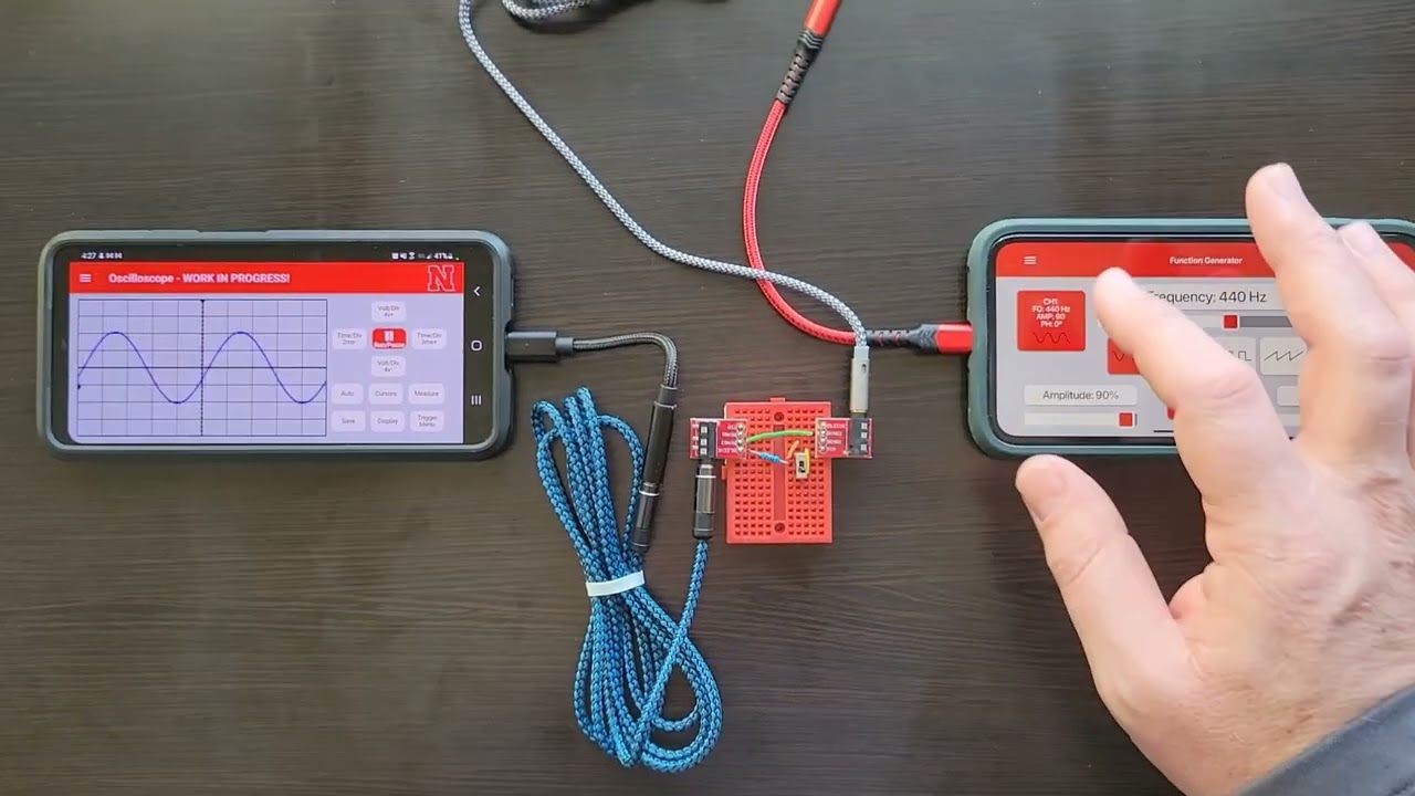 iPhone Function Generator to Android Oscilloscope using the Husker Scope apps