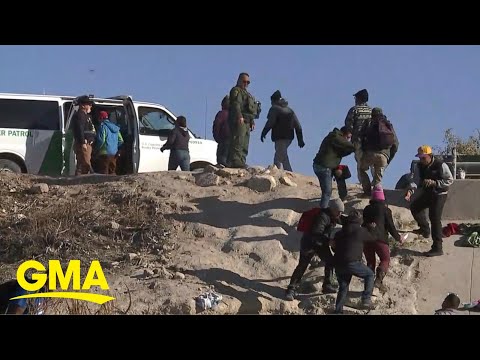 El Paso overwhelmed as migrants surge across border l GMA