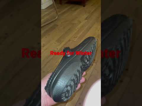 Fur lined Crocs for the Winter #shorts #crocs #fur
