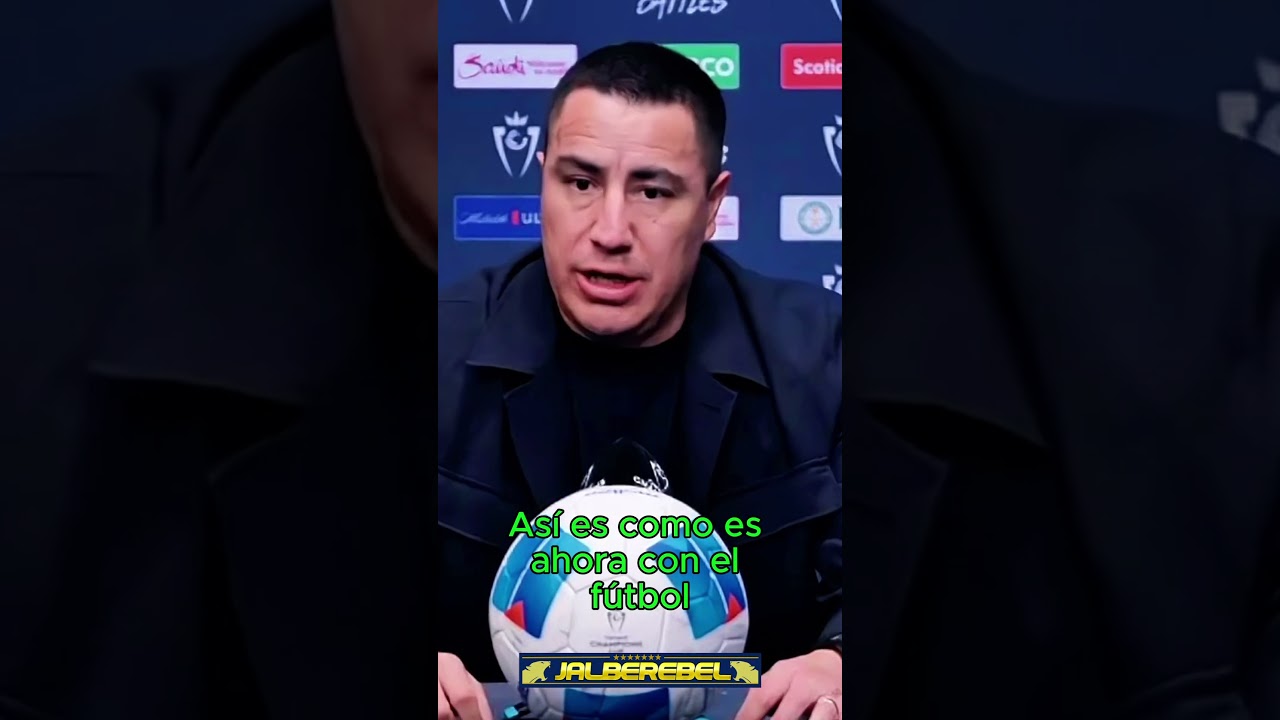 Efraín Juárez hablando en inglés #Pumas