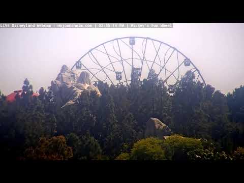 Mattercam 06/22/2025 12:16 - LIVE DISNEYLAND Webcam from Howard Johnson Hotel Anaheim