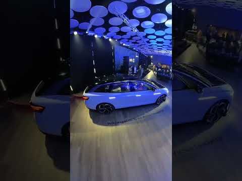 Volkswagen ID. Space Vizzion concept.