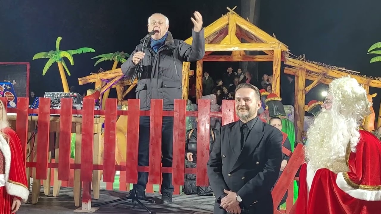 Πλήθος κόσμου στην… επιστροφή του «Πάρκου των Ευχών» στη Λάρισα - Δείτε ...