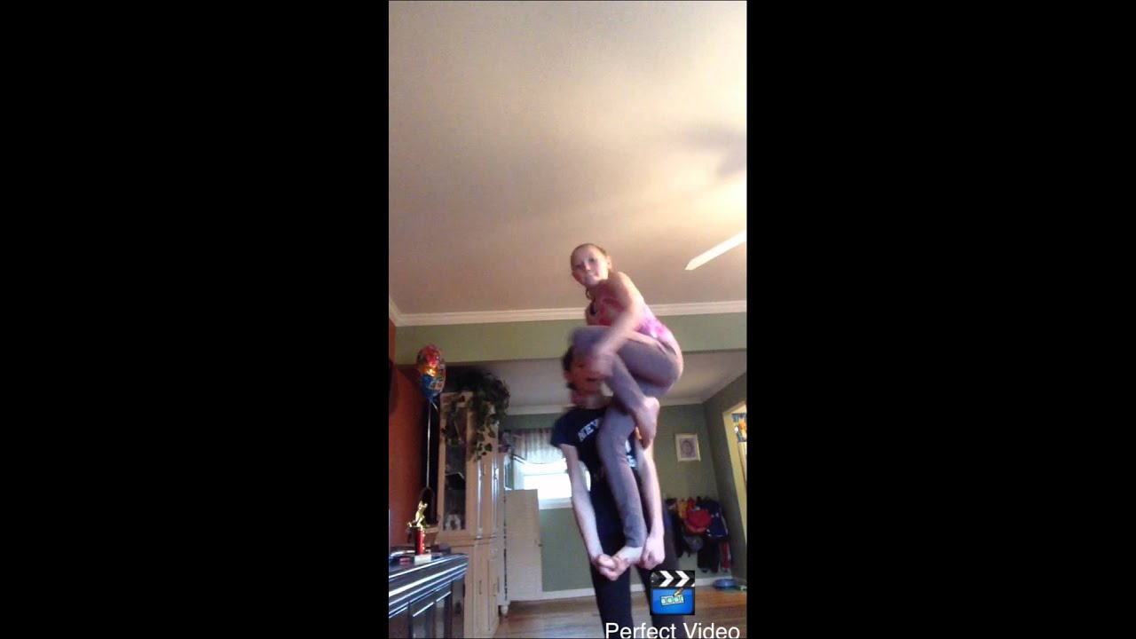 1 man easy cheer stunts