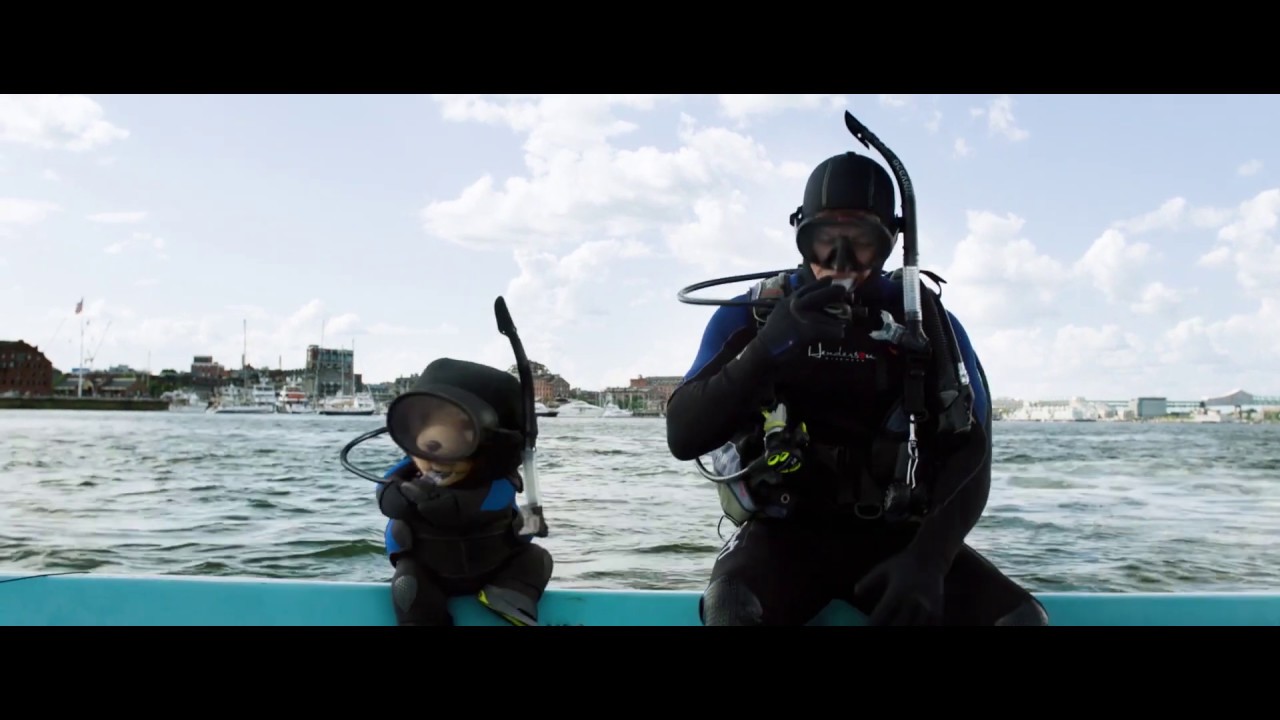 Escena: La laptop de Jhon (Ted 2)