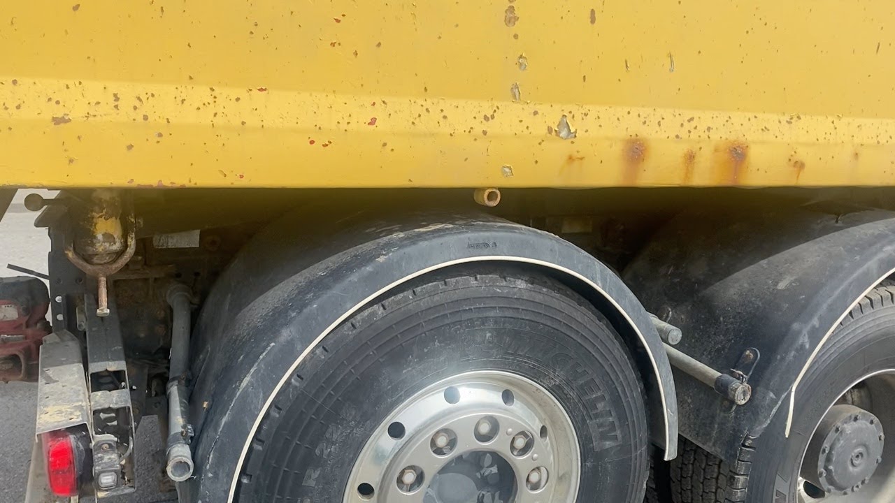 Flakbil med Laxolås Mercedes-Benz 3258, Övertorneå, Klar