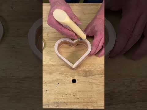A Mothers Day Bandsaw Box #woodworking #diycrafts #bandsaw