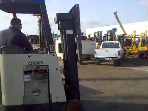 Crown RC3000 Electric Forklift
