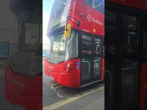 BF67 GLV 18 bus route/ kind driver