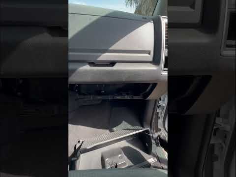 2017 RAM CABIN AIR FILTER REPLACEMENT. #ram1500 #cabinairfilter #kunertdiy #maintenance