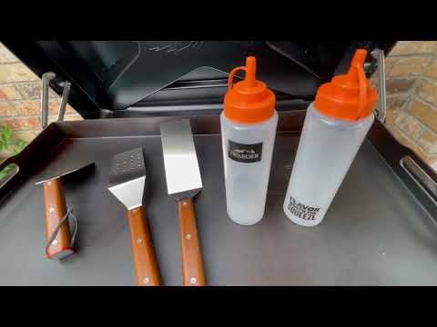 Traeger Grills BAC733 Flat Top Griddle Essentials Kit, Two Spatulas, Scraper Review