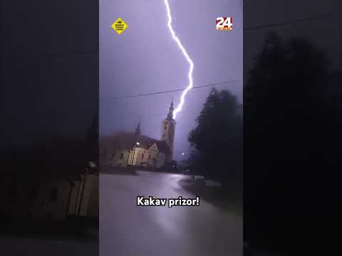Nevjerojatna snimka: Udar munje u crkvu u Brdovcu #shorts