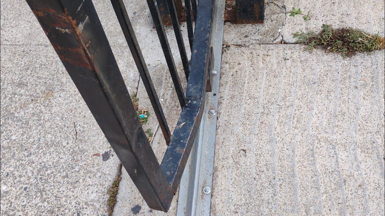 Fixing a bent gate