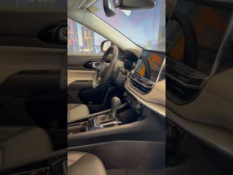 2022 Jeep Compass: Walk Around