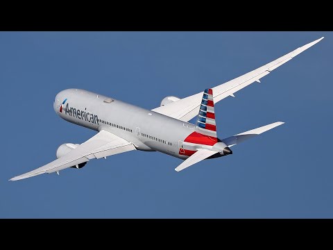 American Airlines posts third-quarter loss and trims 2023 profit forecast