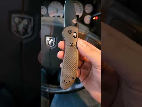 Benchmade Griptilian in S30V, awesome EDC π€