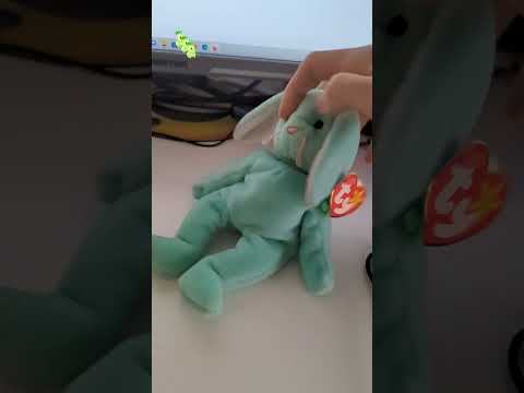 Retired Original TY Beanie Baby HIPPITY June 1 1996 Green Bunny Rabbit