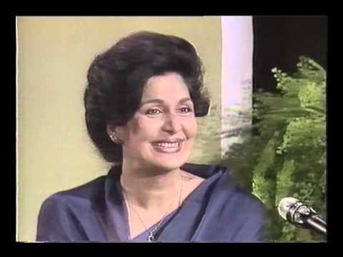 Yes Sir, No Sirیس سر نو سر PTV classic show hosted by Moin Akhtar, Episode 1